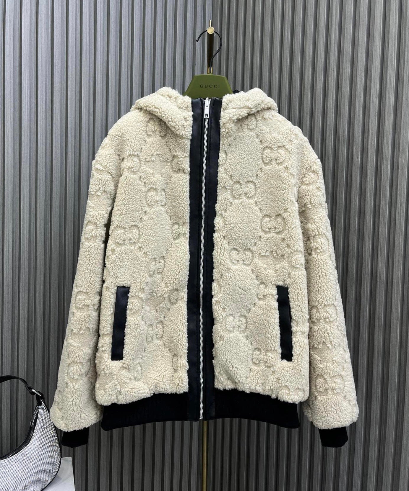 GU Jacket 2 Side – SHU